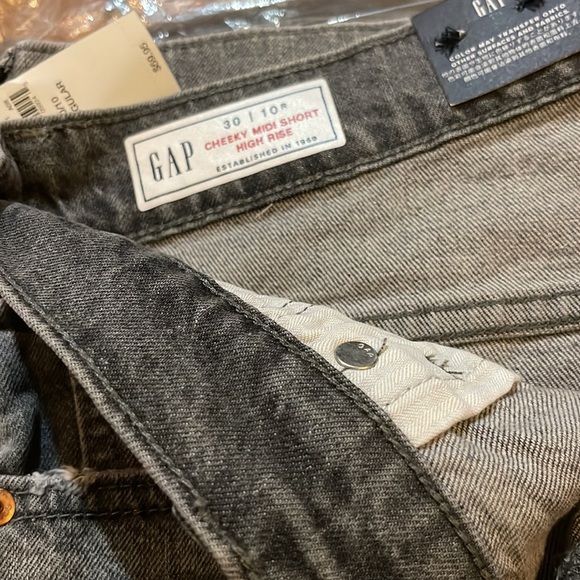 GAP | Shorts | Gap 6 High Rise Cheeky Midi Jean Shorts With Washwell | Poshmark